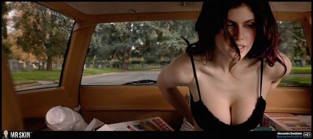 Cue The Slow Motion Running Alexandra Daddario Snags Baywatch Lead 