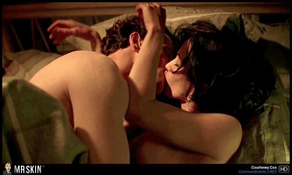 Tbt To Courteney Coxs Forgotten Nude Scenes