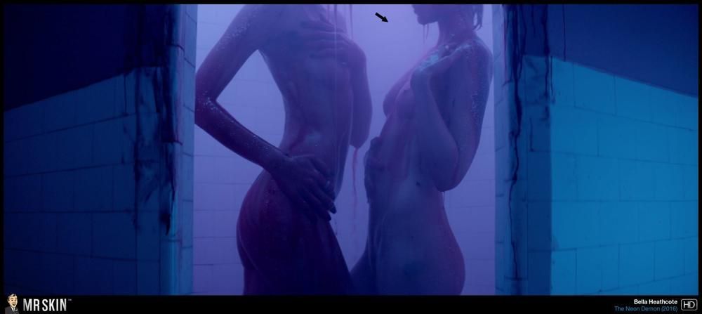 Sexy Scenes That Use Bisexual Lighting