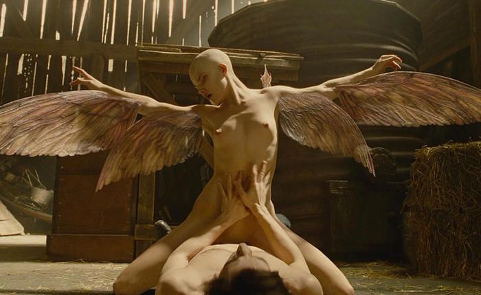 10 Weird Sex Scenes That We Couldnt Believe 