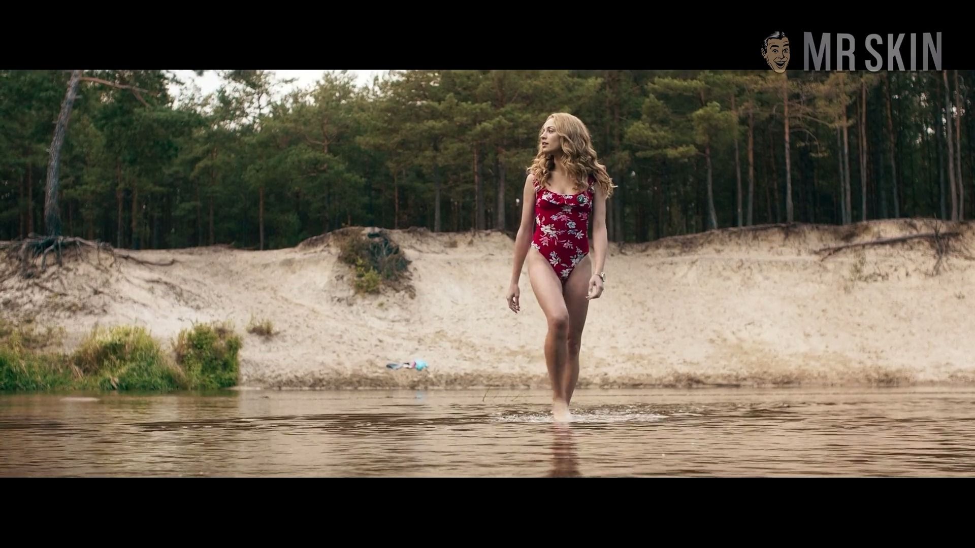 Sexiest Nobody Sleeps In The Woods Tonight Nude Scenes Top Pics
